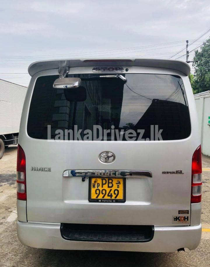 Toyota Hiace KDH 200 - Ad Details